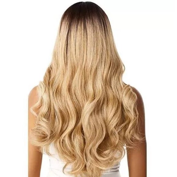 Outre | Hair | Nwt Outre Cherilyn Wig Dark Honey Blonde | Poshmark